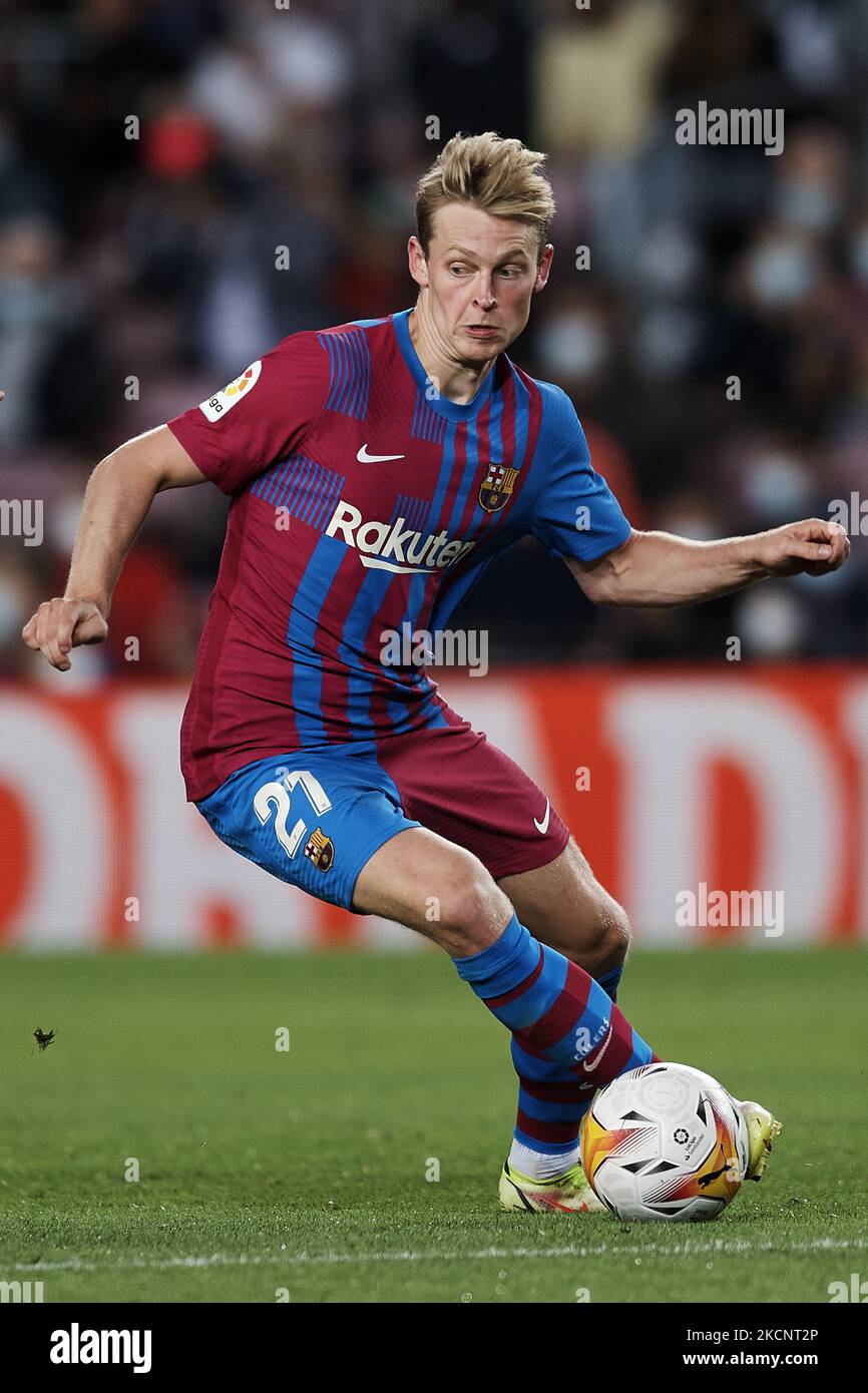 Frenkie de Jong of Barcelona in action during the La Liga Santander ...