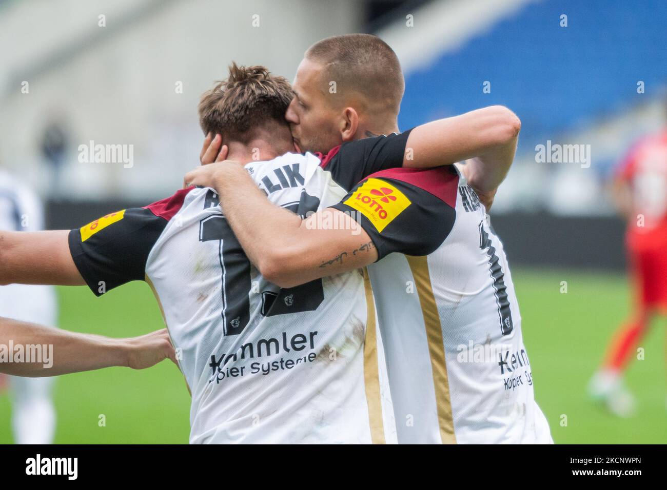 Daniel hanslik 1 fc kaiserslautern hi-res stock photography and images ...