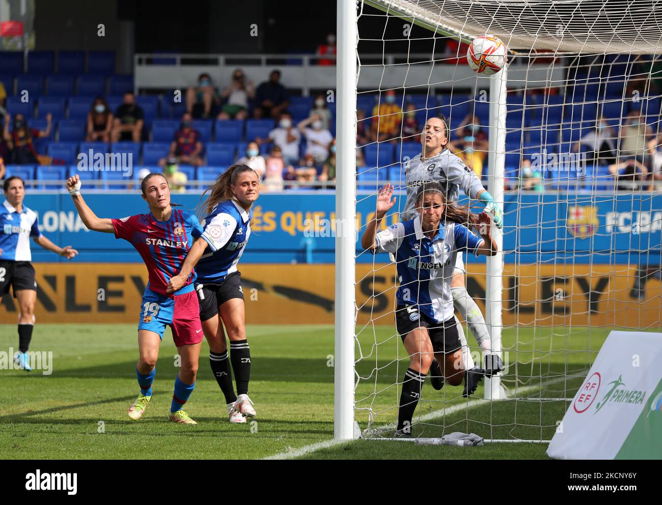 Bruna vilamala scores hi-res stock photography and images - Alamy