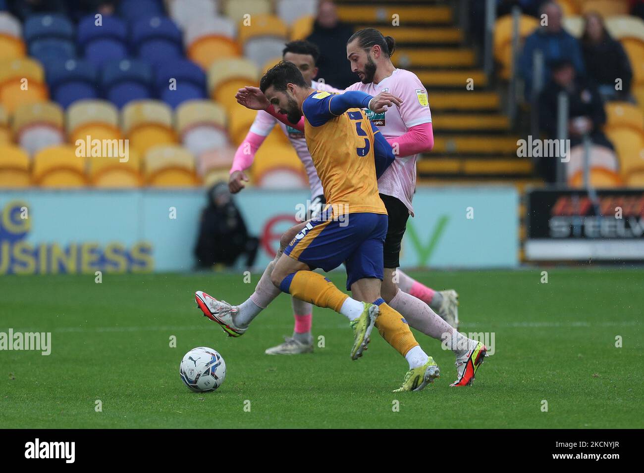 Stephen mclaughlin mansfield town hi-res stock photography and images ...