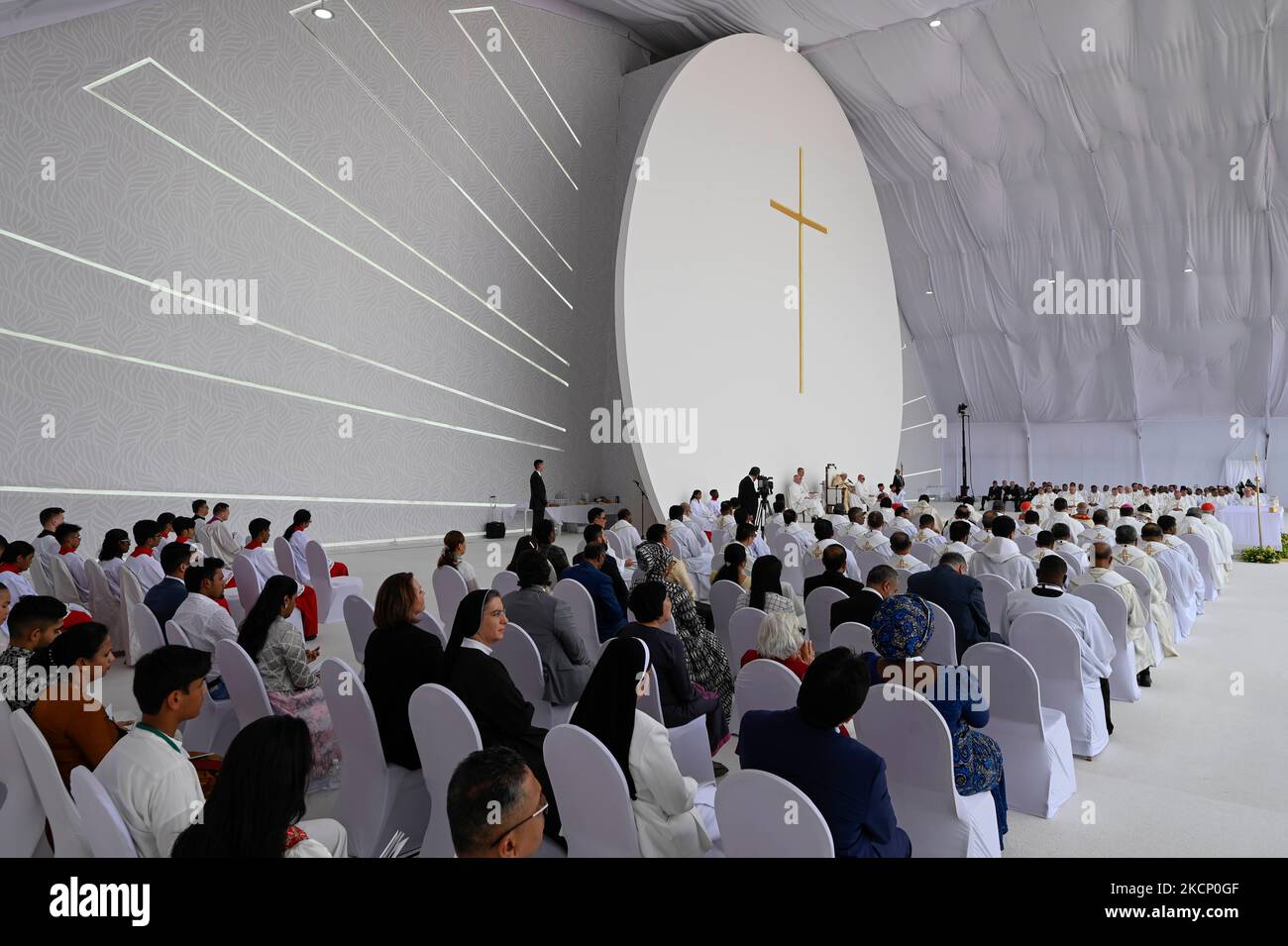 Bahrain. 05th Nov, 2022. Bahrain, 2022/11/5 .Pope Francis celebrates ...