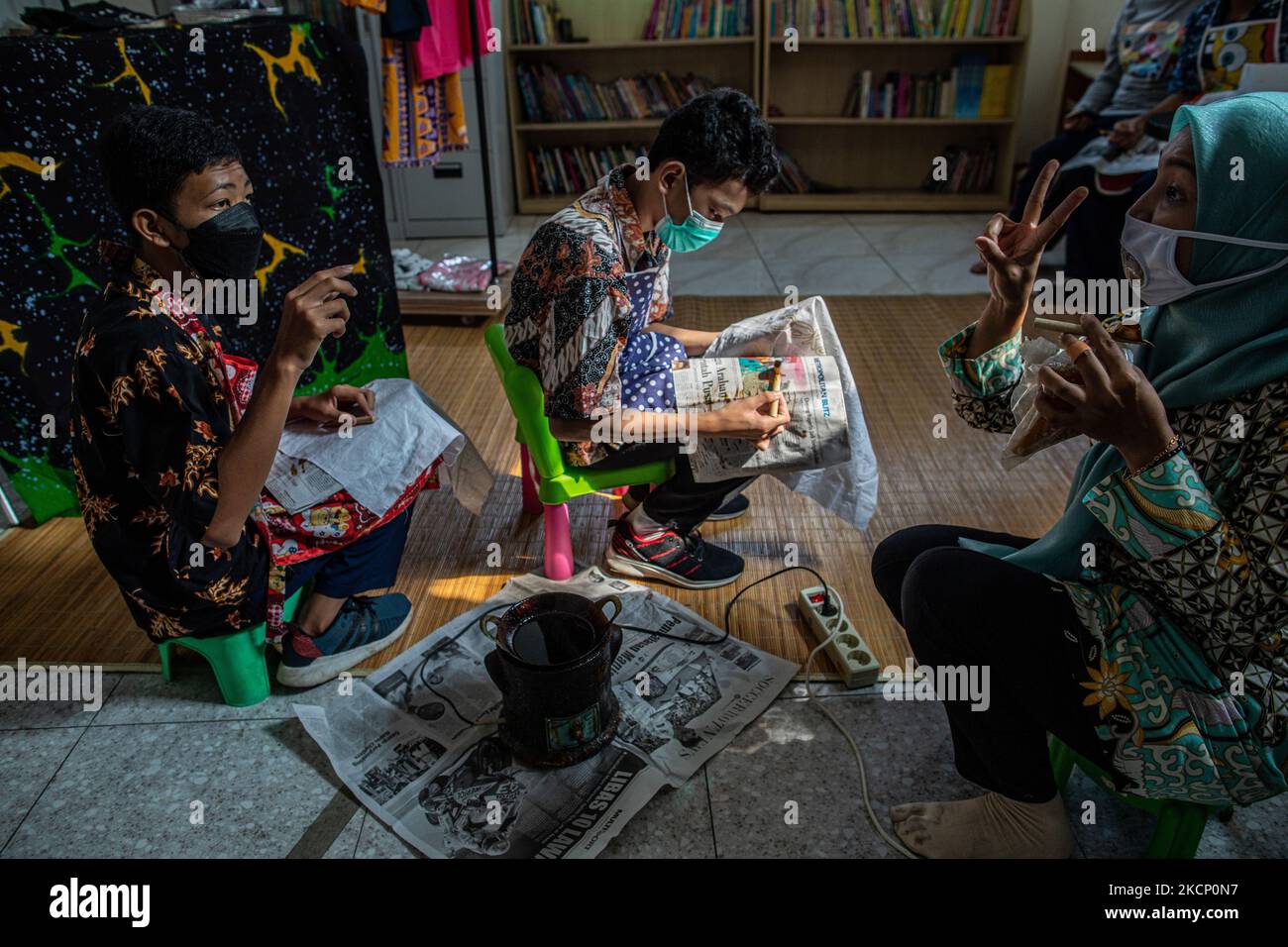 Batik activity by children with special needs, small and medium ...
