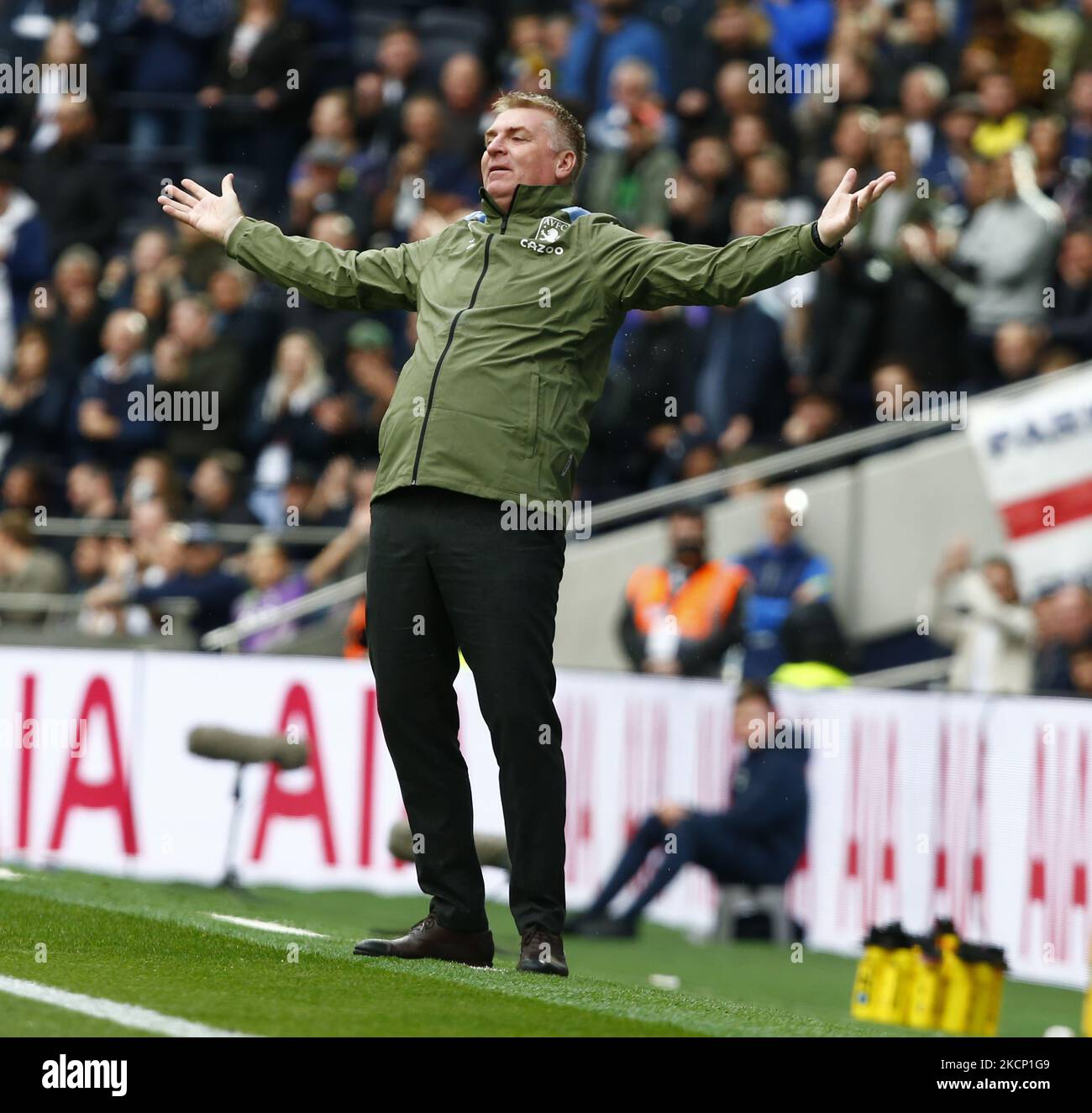 LONDON, England - OCTOBER 03:Dean Smith manager of Aston Villa during ...