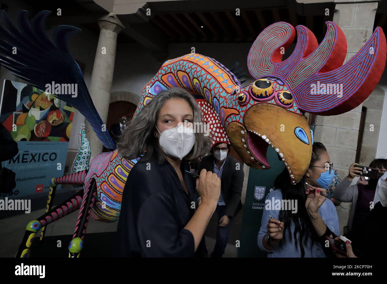 Neighbours of the historic centre create 10 monumental alebrijes hi-res ...