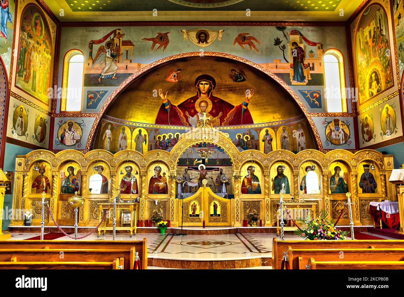 Greek orthodox icon depicting mary hi-res stock photography and images ...