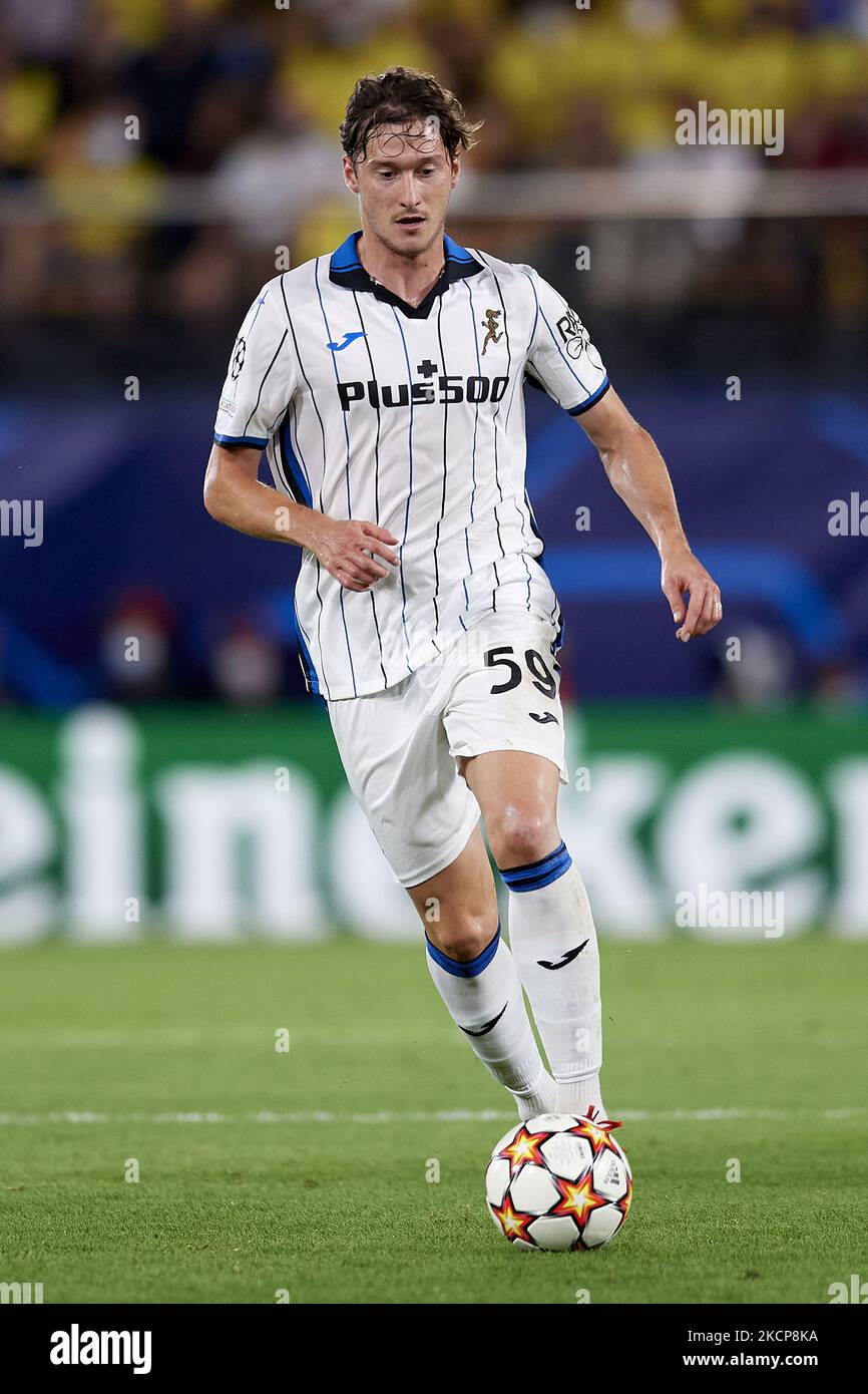 Aleksey Miranchuk of Atalanta in action during the UEFA Champions ...