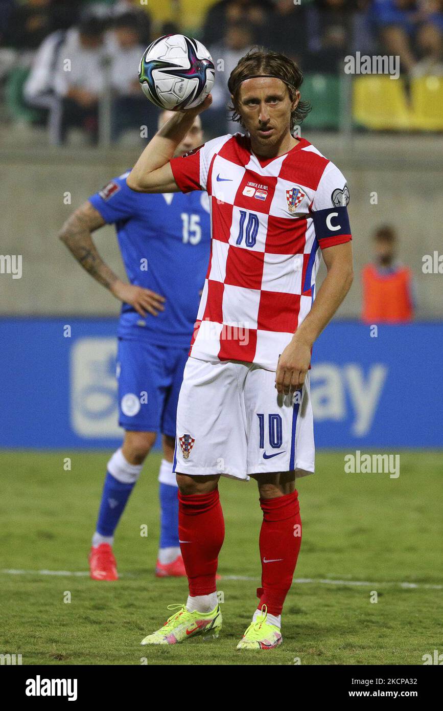 Luka modric croatia 2022 world cup hi-res stock photography and images ...