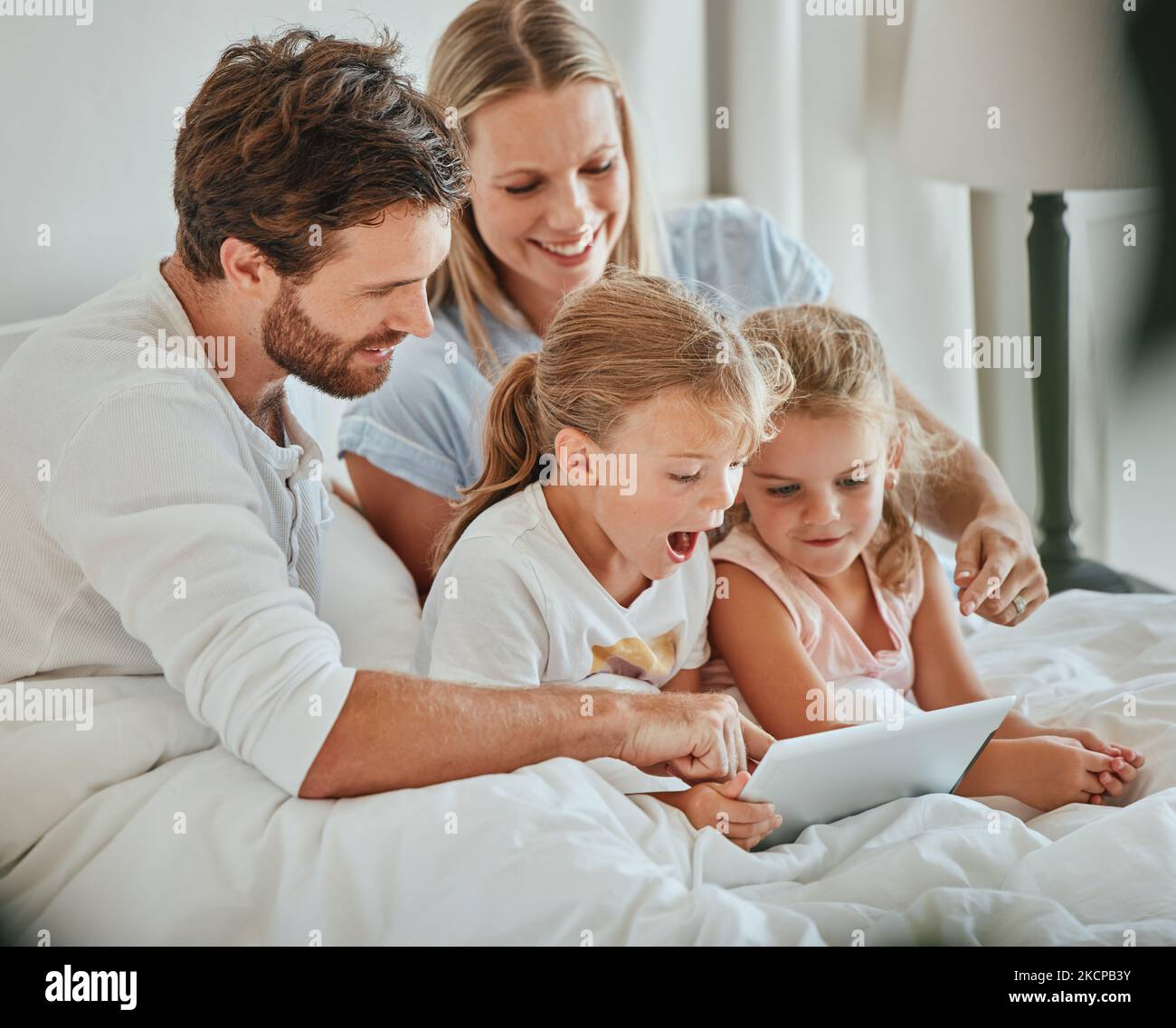 Children with parents learning hi-res stock photography and images - Alamy