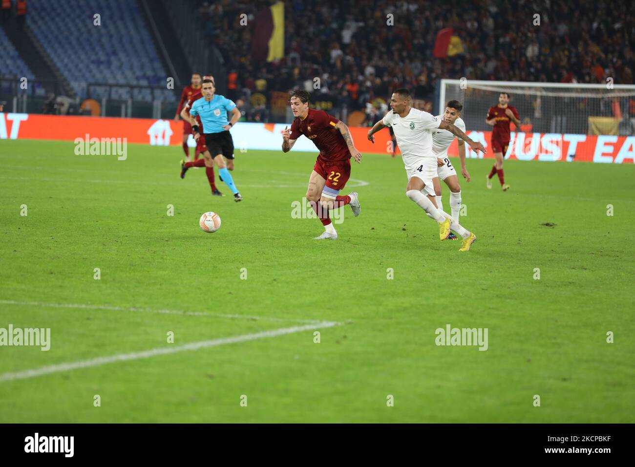 Oliver verdon hi-res stock photography and images - Alamy