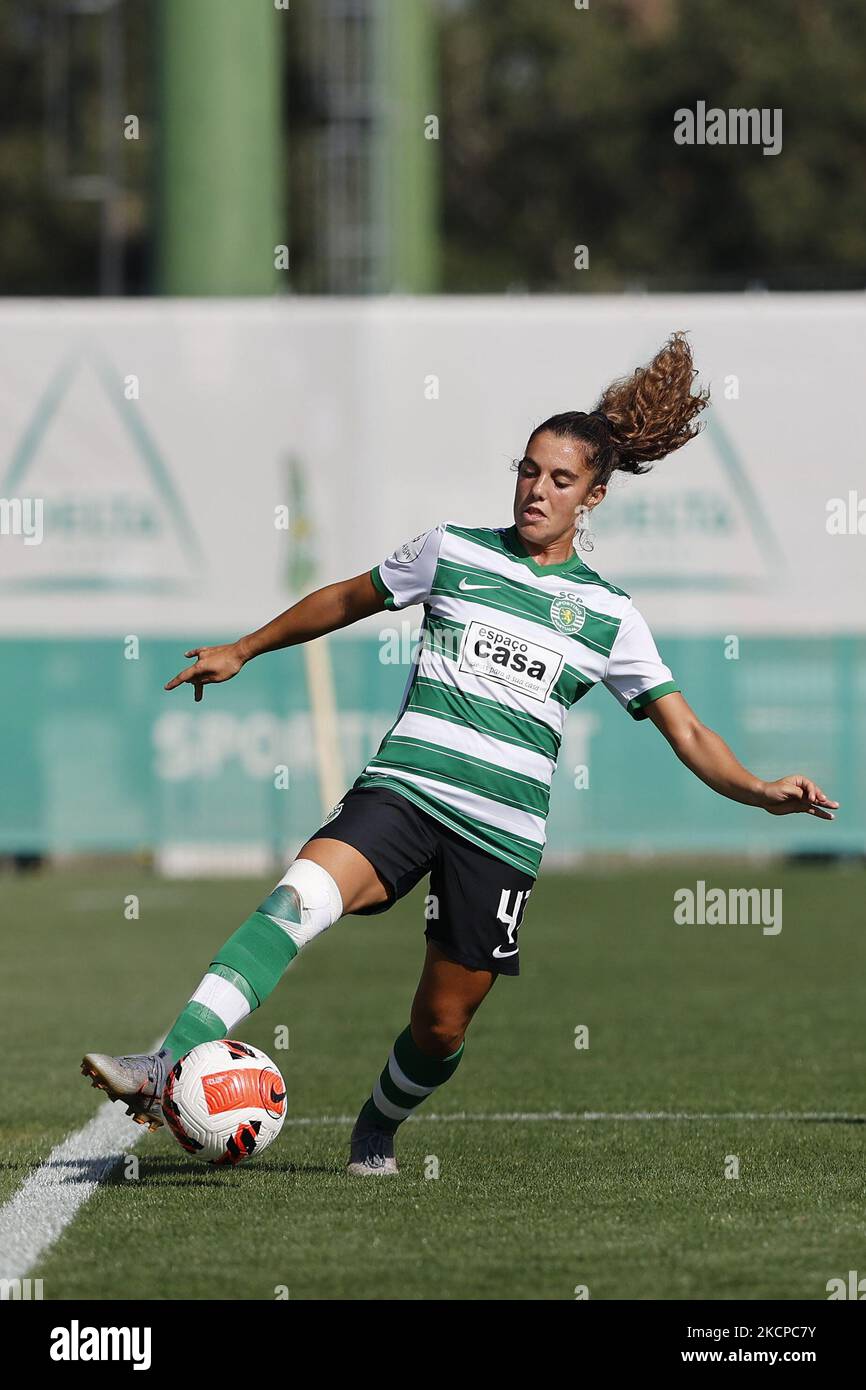 Mariana Rosa In action during the match for Liga BPI between Sporting ...