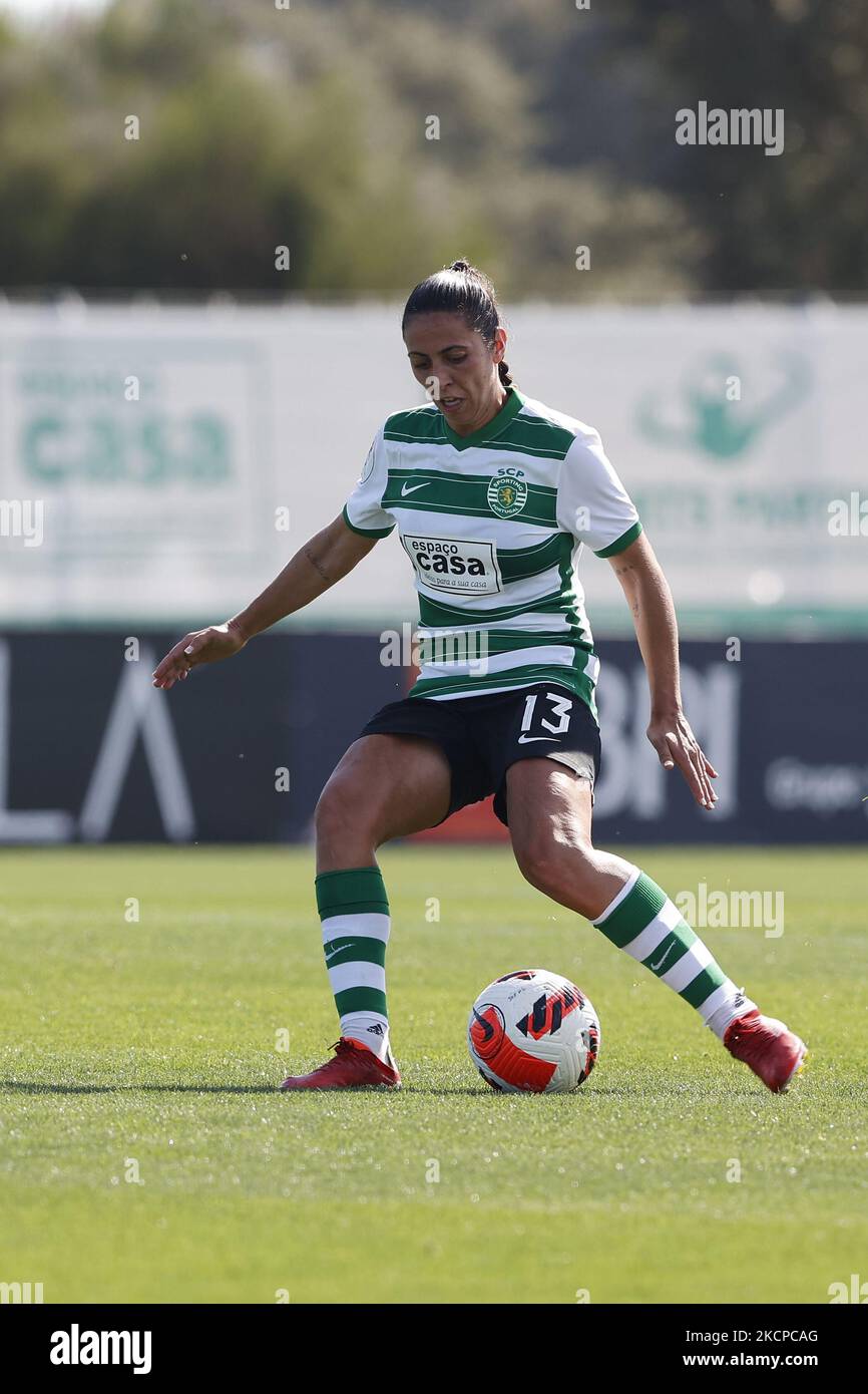 Fatima Pinto In action during the match for Liga BPI between Sporting ...