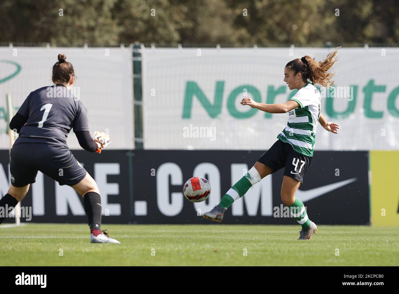 Mariana Rosa In action during the match for Liga BPI between Sporting ...