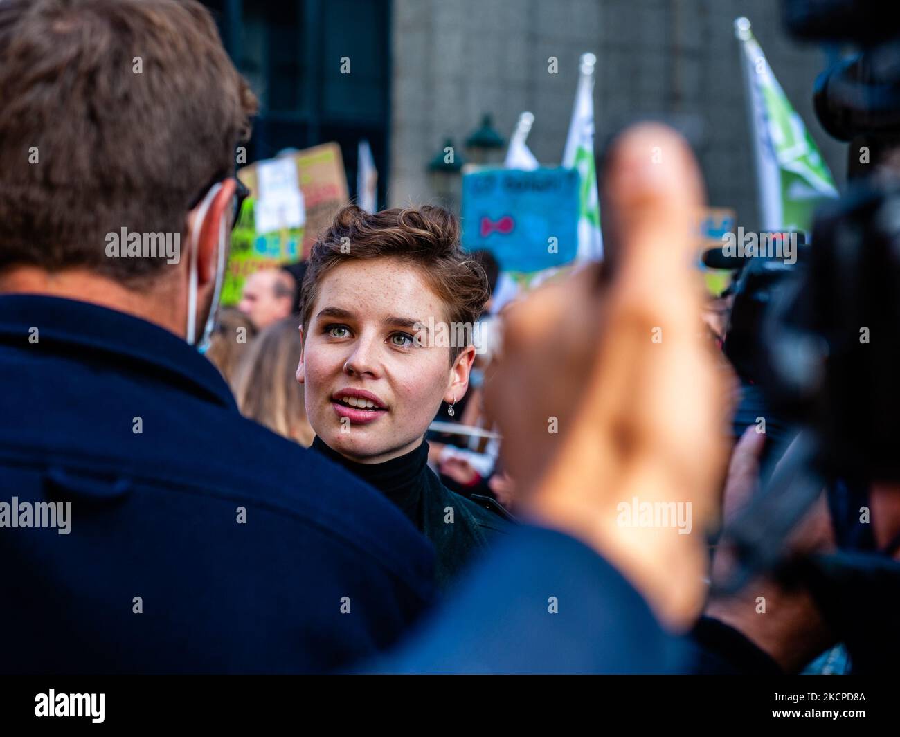 Climate action concert hi-res stock photography and images - Alamy