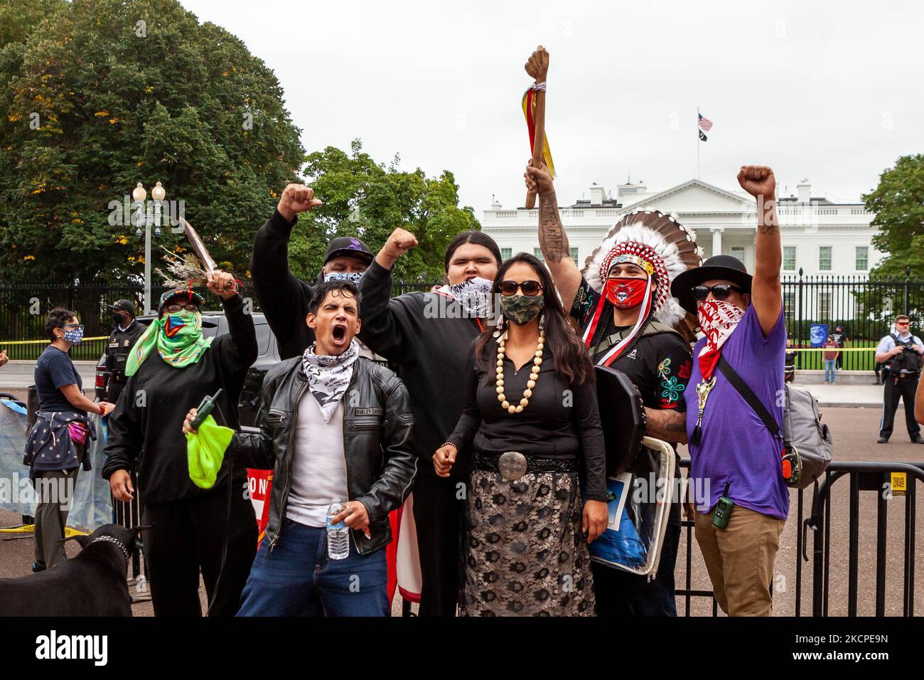 Native American activists lead a protest and civil disobedience action ...