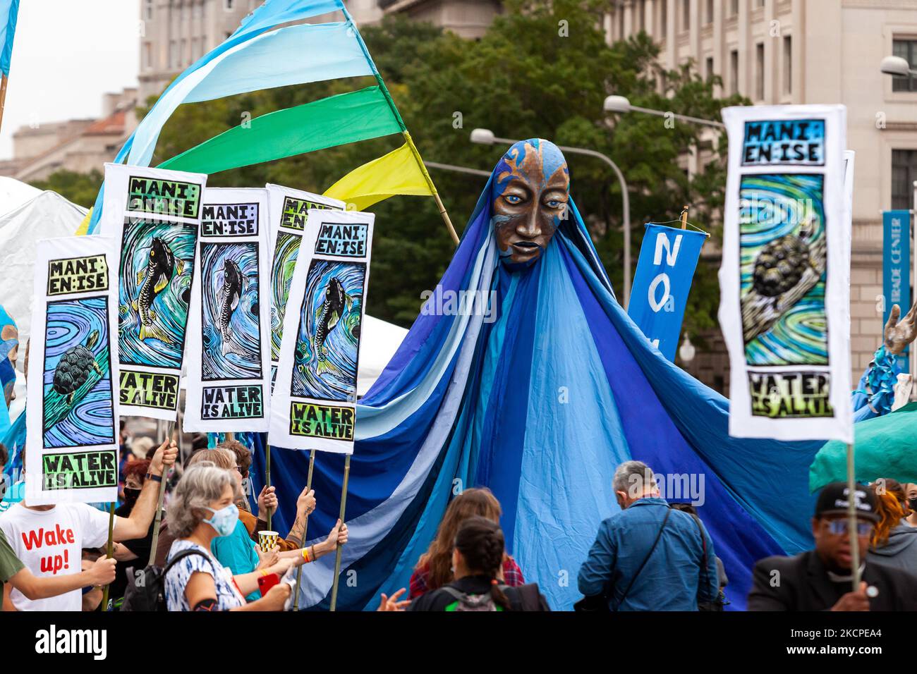 Us indigenous peoples' day signs hi-res stock photography and images ...