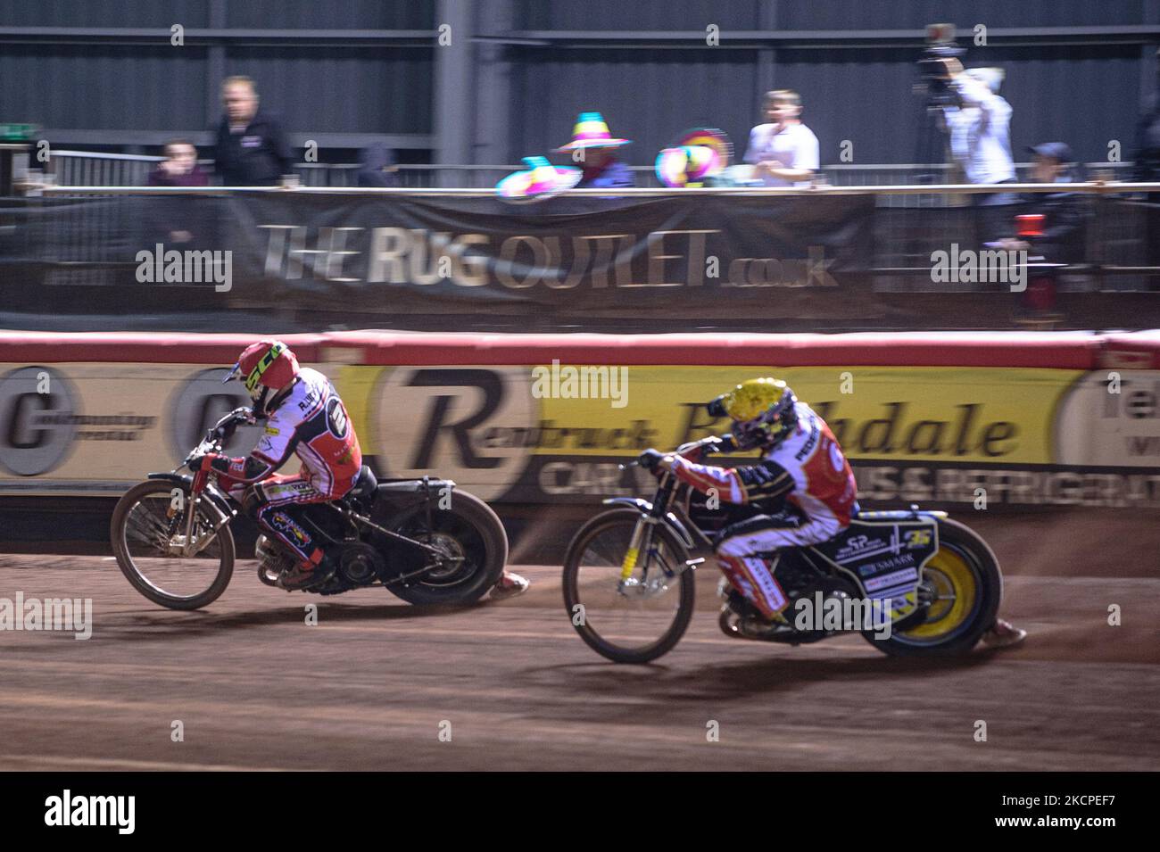 Richie Worrall (Red) leads Bjarne Pedersen (Yellow) during the SGB ...