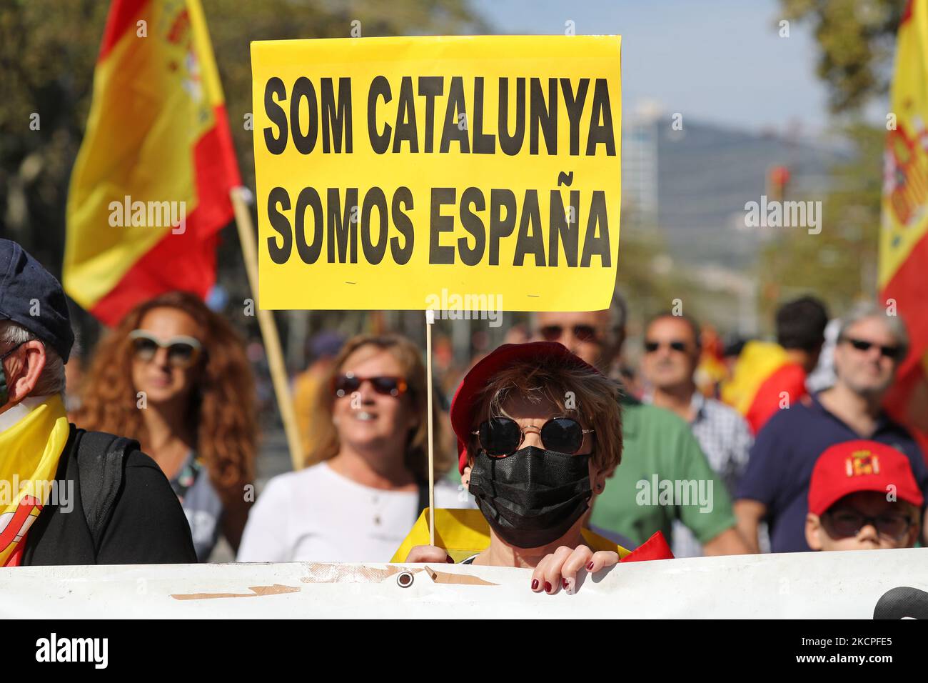The Spanish unionists celebrate the festivity of October 12, Hispanic ...