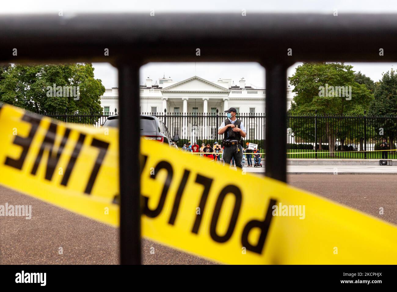 Non violent civil disobedience action hi-res stock photography and ...
