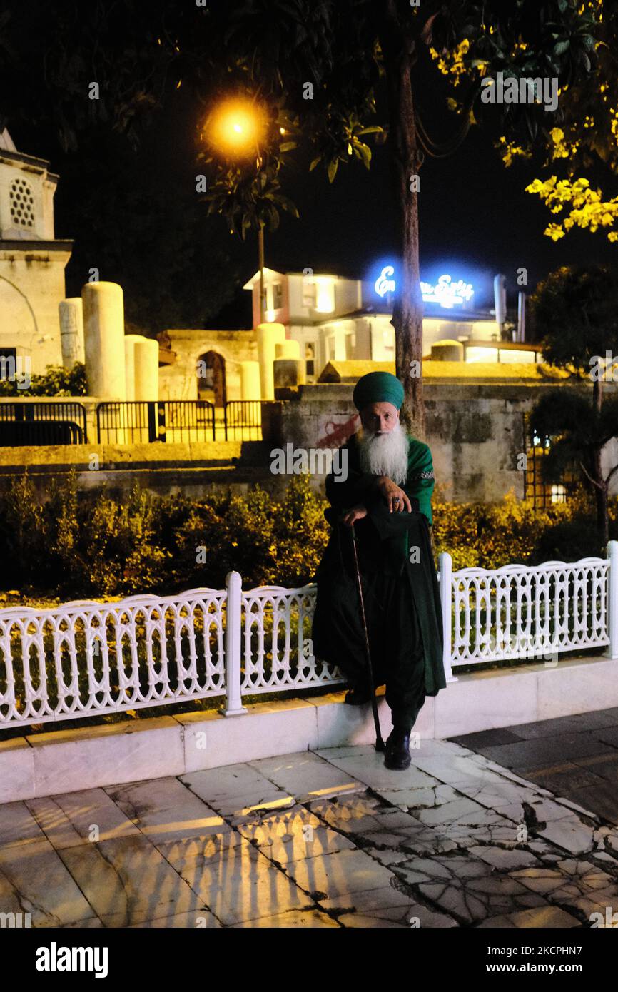 Eyup square hi-res stock photography and images - Alamy