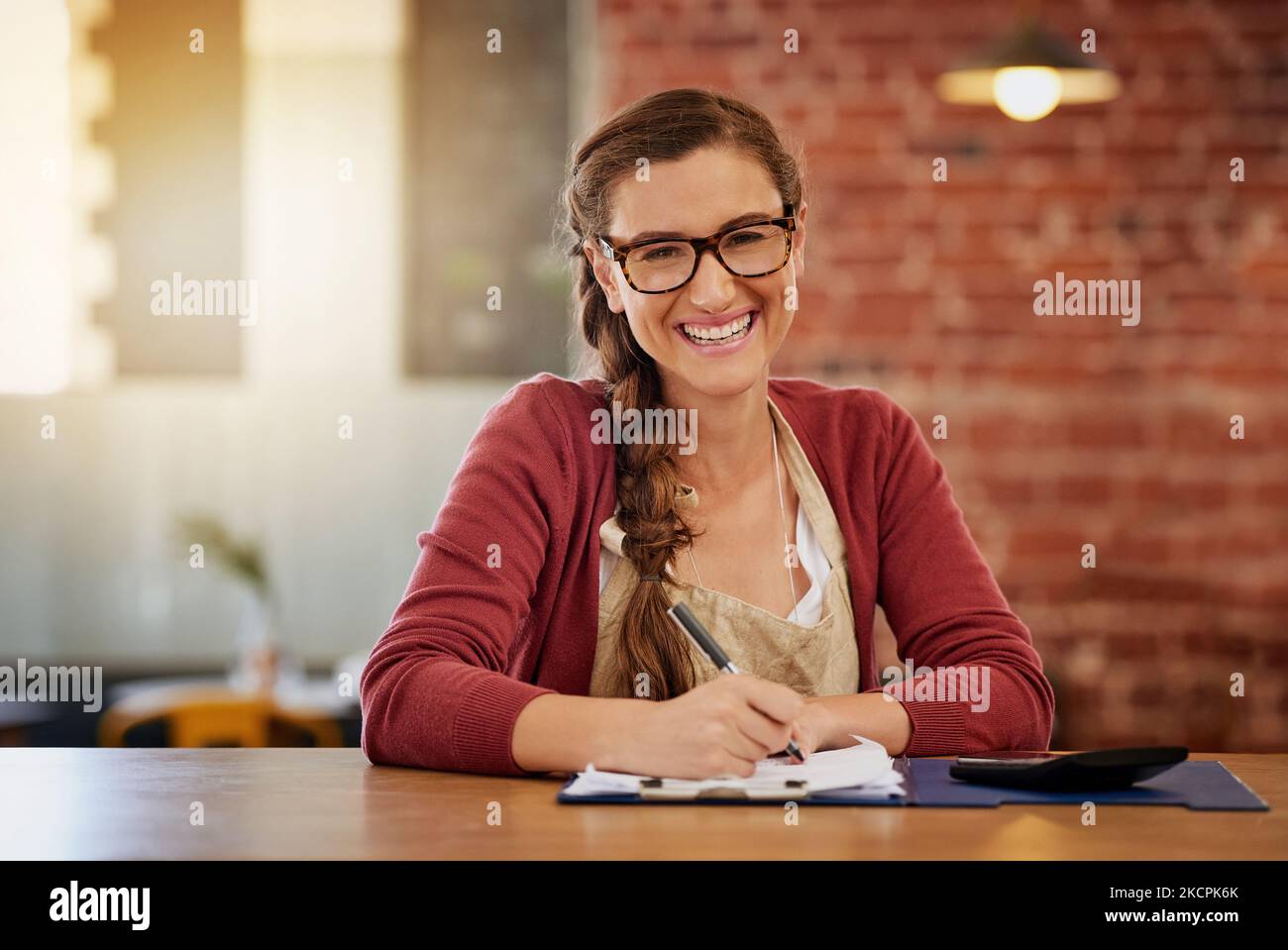 Female admin hi-res stock photography and images - Alamy