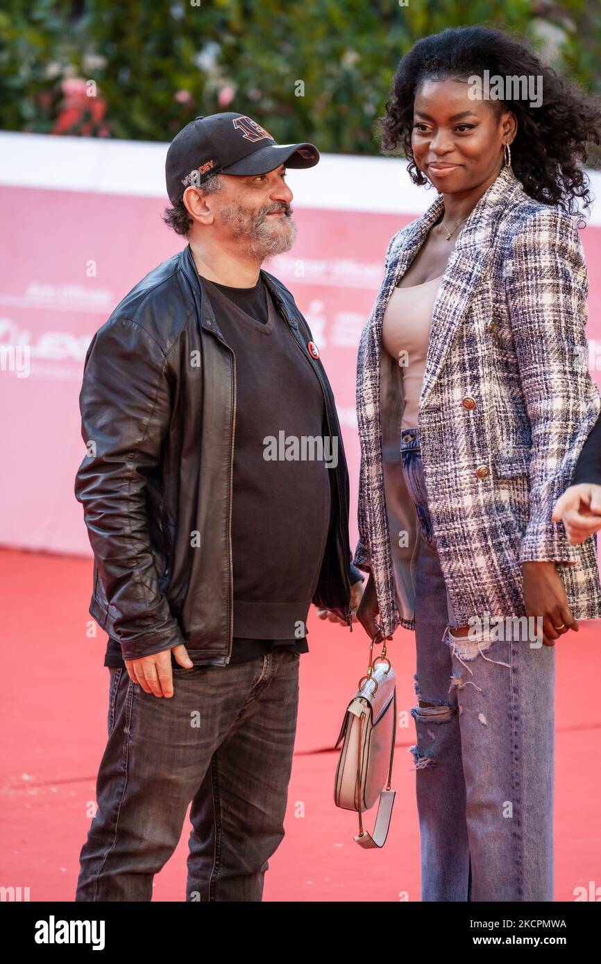 Juliet manetti hi-res stock photography and images - Alamy