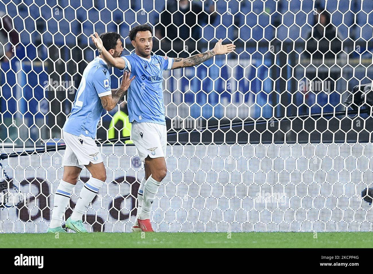 Felipe Anderson of SS Lazio celebrates after scoring second goal during ...