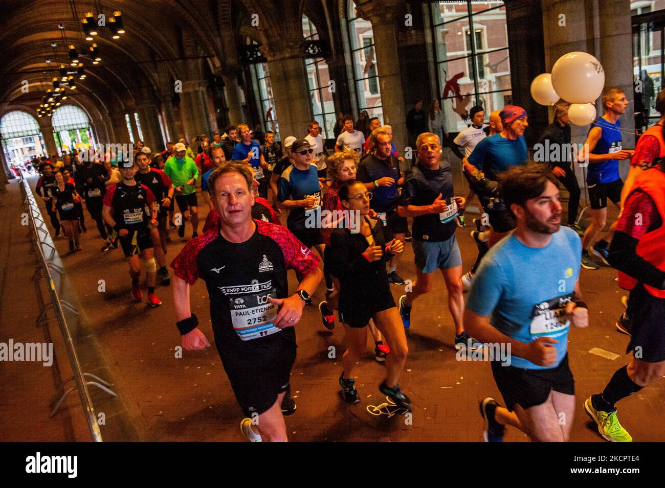 Runners crossing the Rijksmuseum passage, during the TCS Amsterdam ...