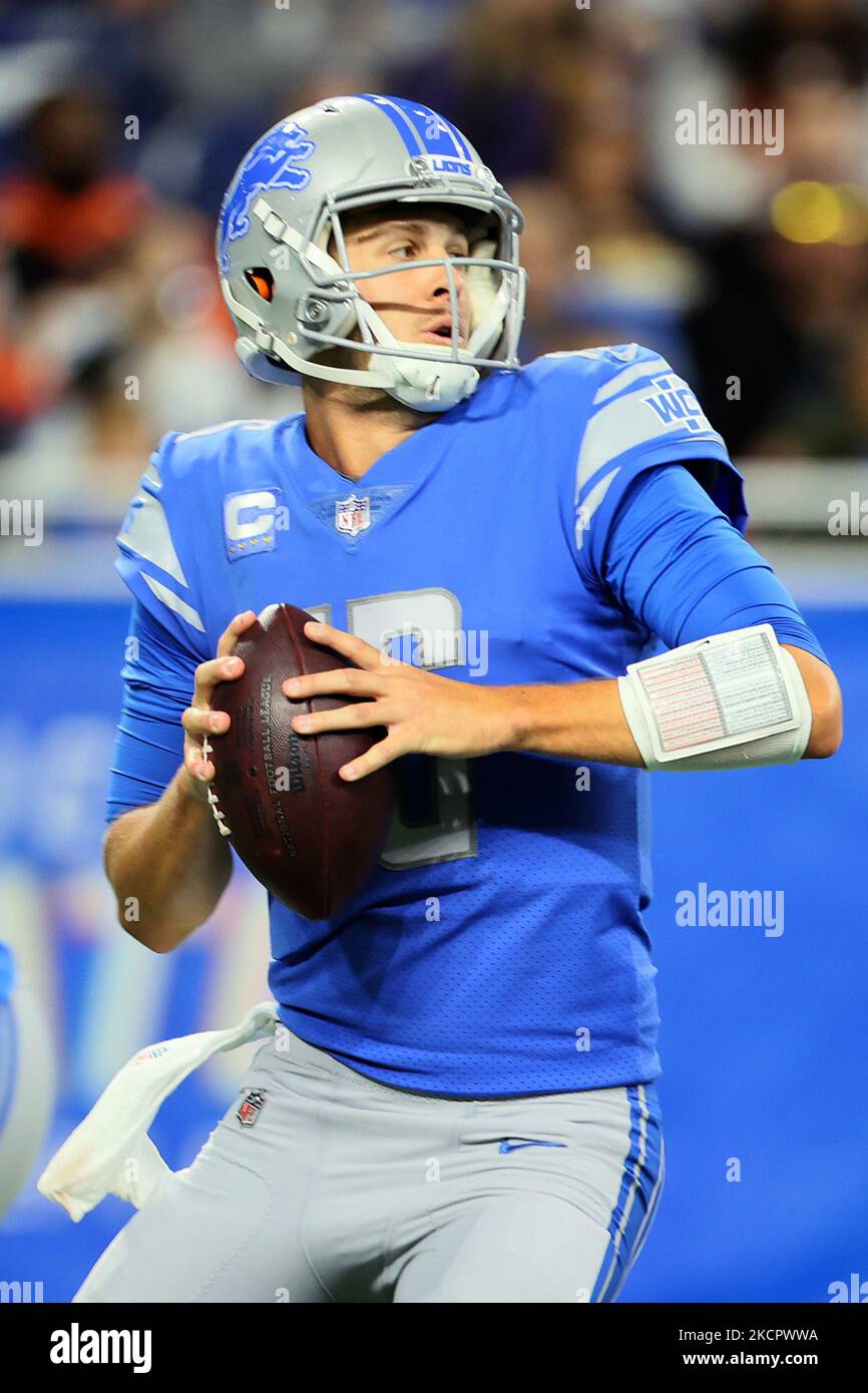 Detroit Lions quarterback Jared Goff (16) goes to pass the ball during ...