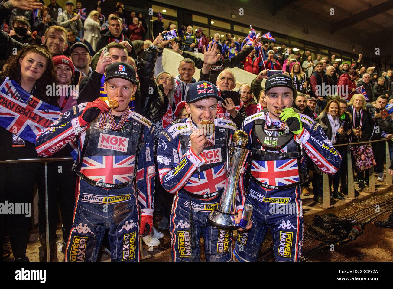 Great Britain - Speedway of Nations Champions celebrate with the ...