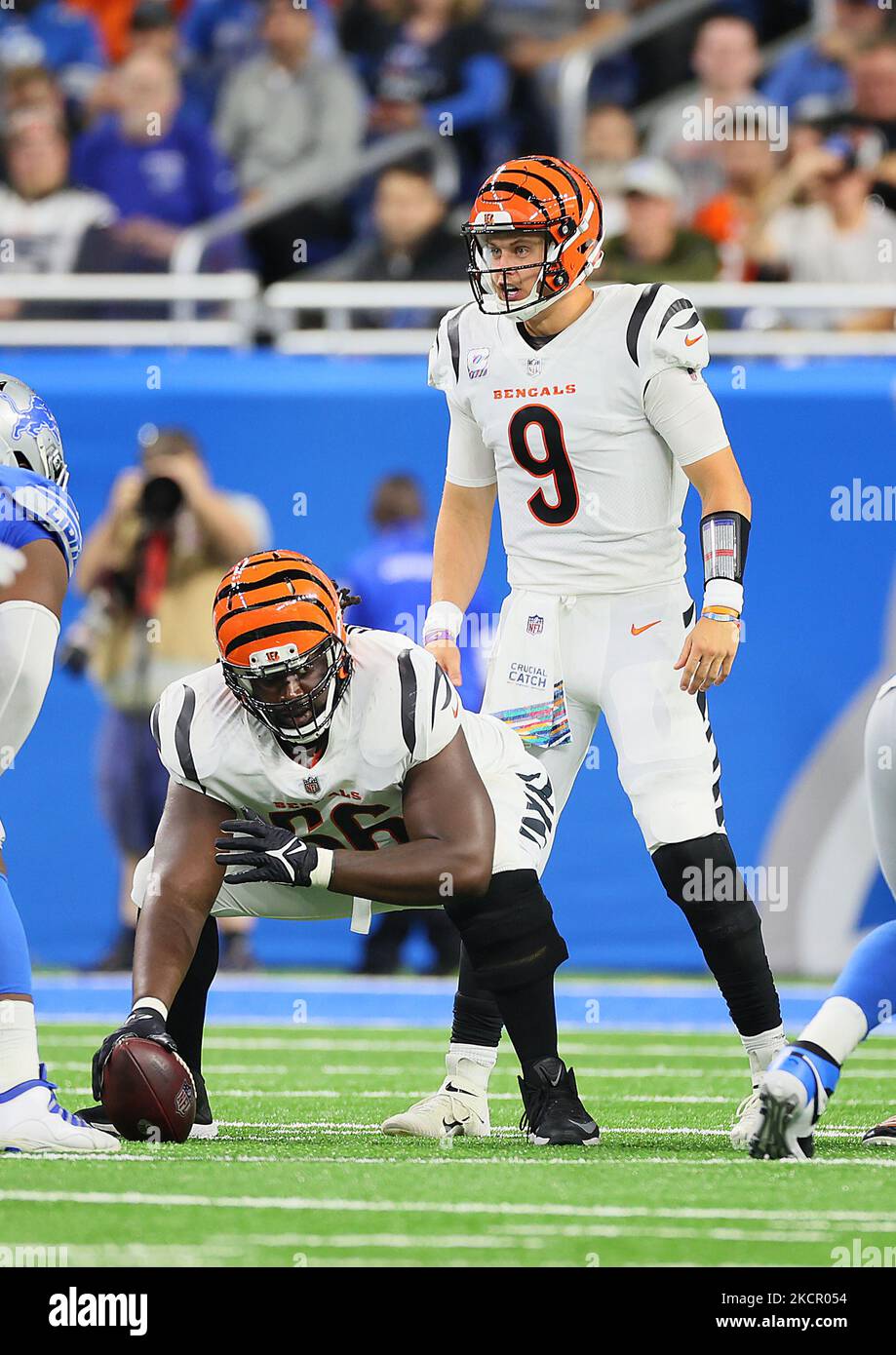 Cincinnati Bengals center Trey Hopkins (66) prepares to snap the ball ...