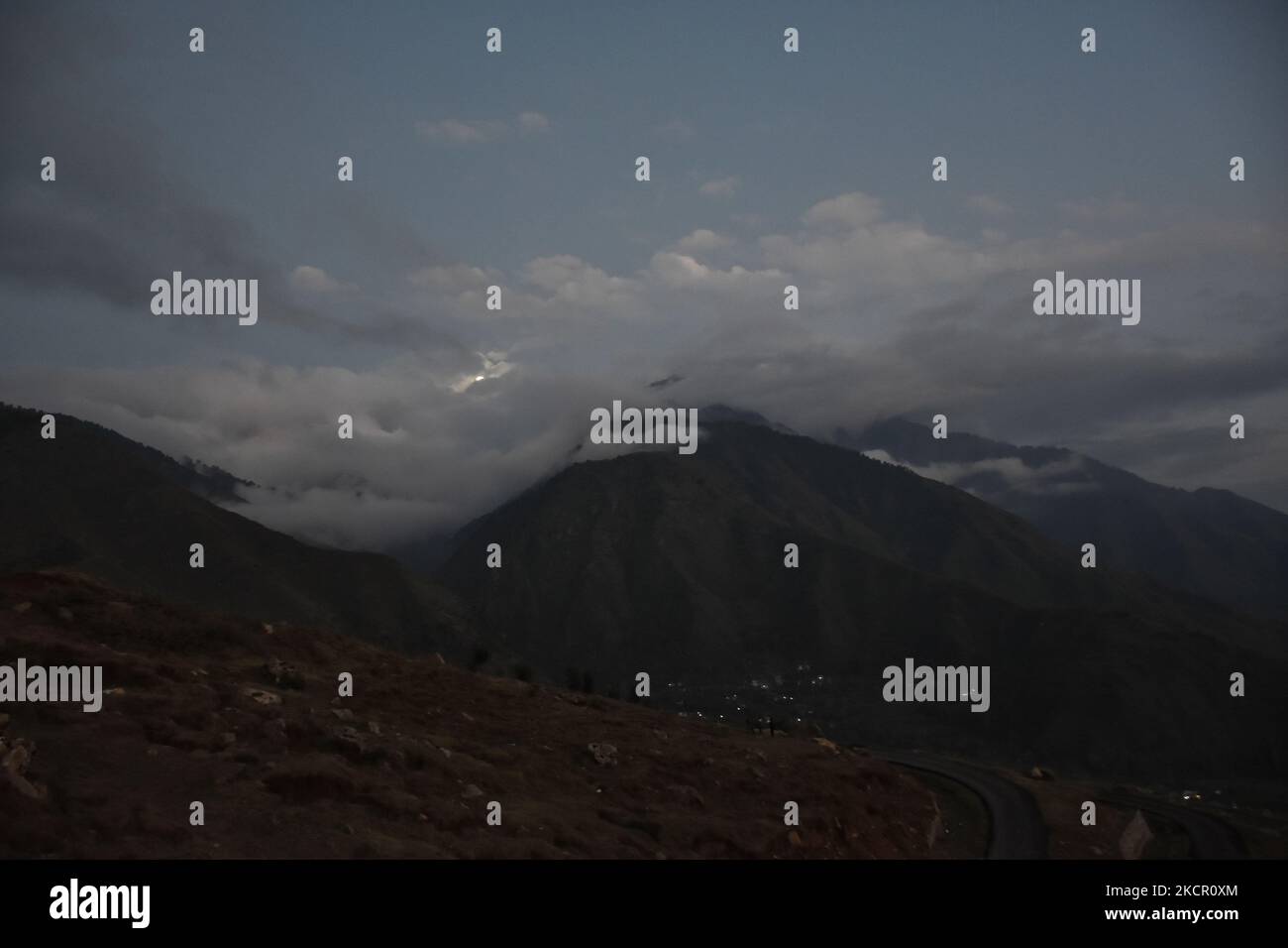 Clouds hover over the zabarwan mountain range in Srinagar, Indian ...