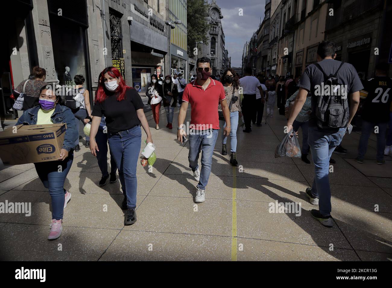 Mexico city returns to green epidemiological traffic lights hi-res ...