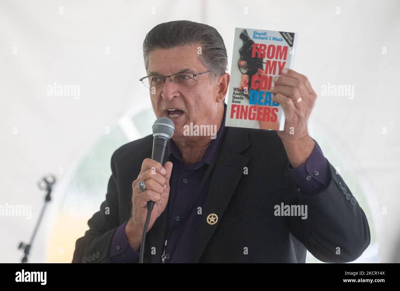 Sheriff Richard Mack of the Constitutional Sheriffs and Peace Officers ...