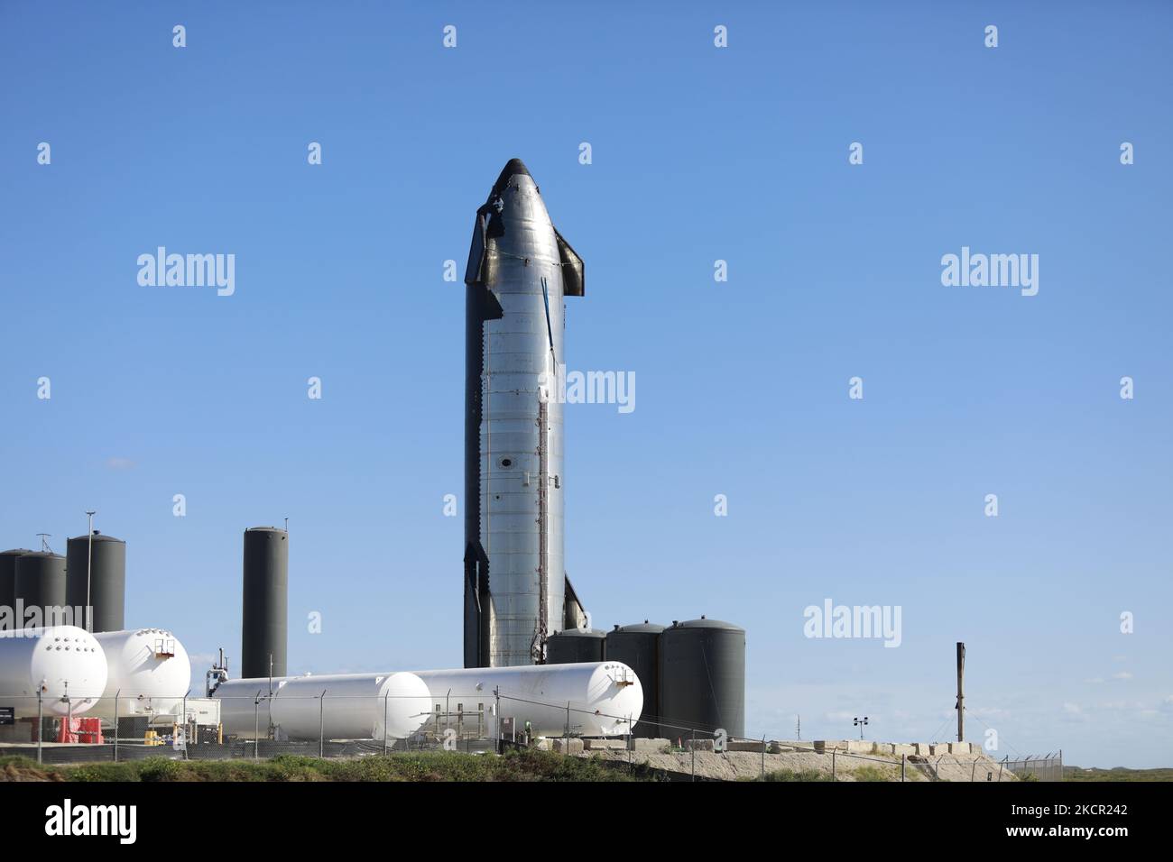 SpaceX Starship 20 on the launch pad in Boca Chica, Texas on October ...