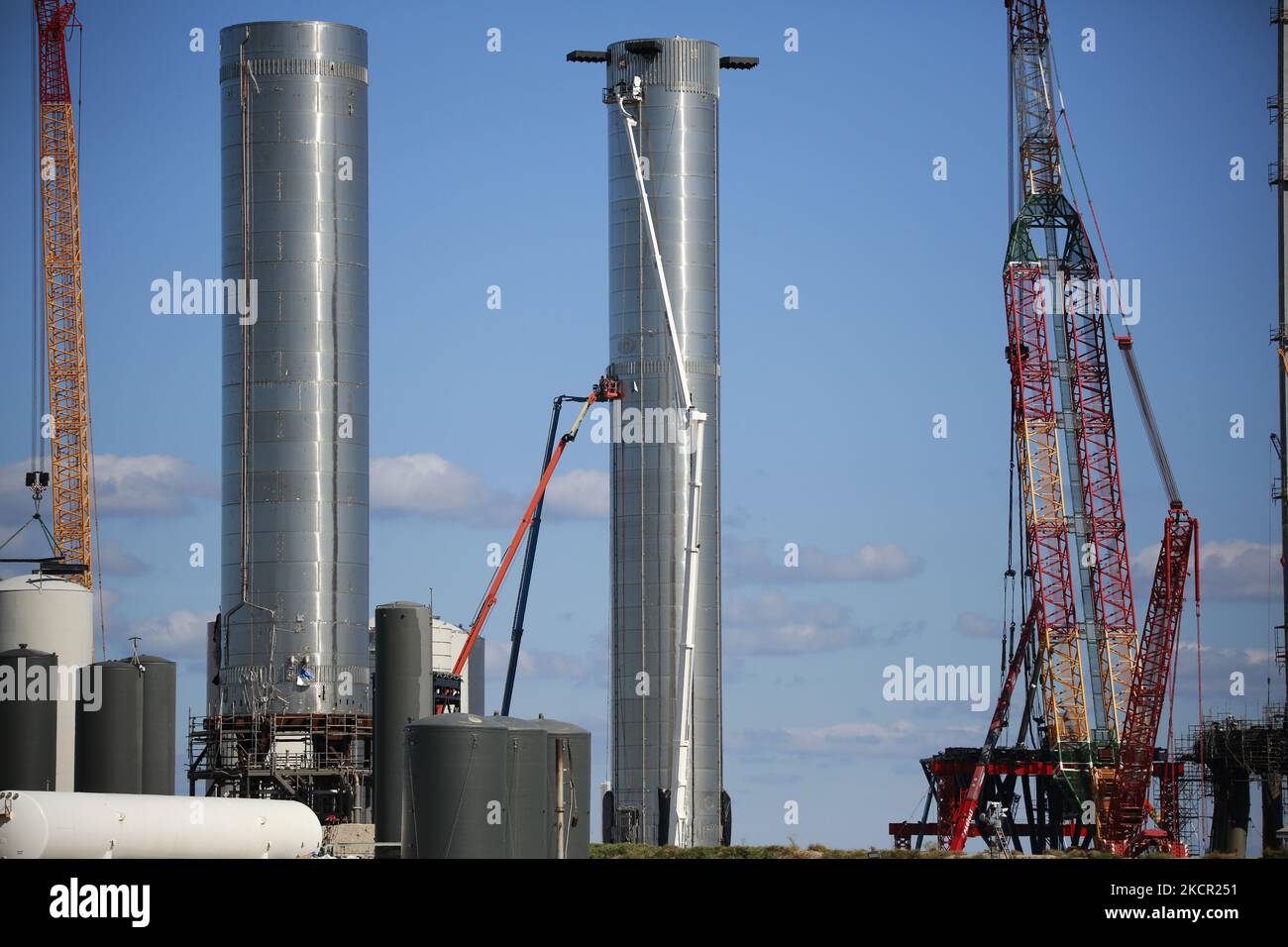 Super Heavy Booster is prepared for testing on October 18th, 2021 in ...