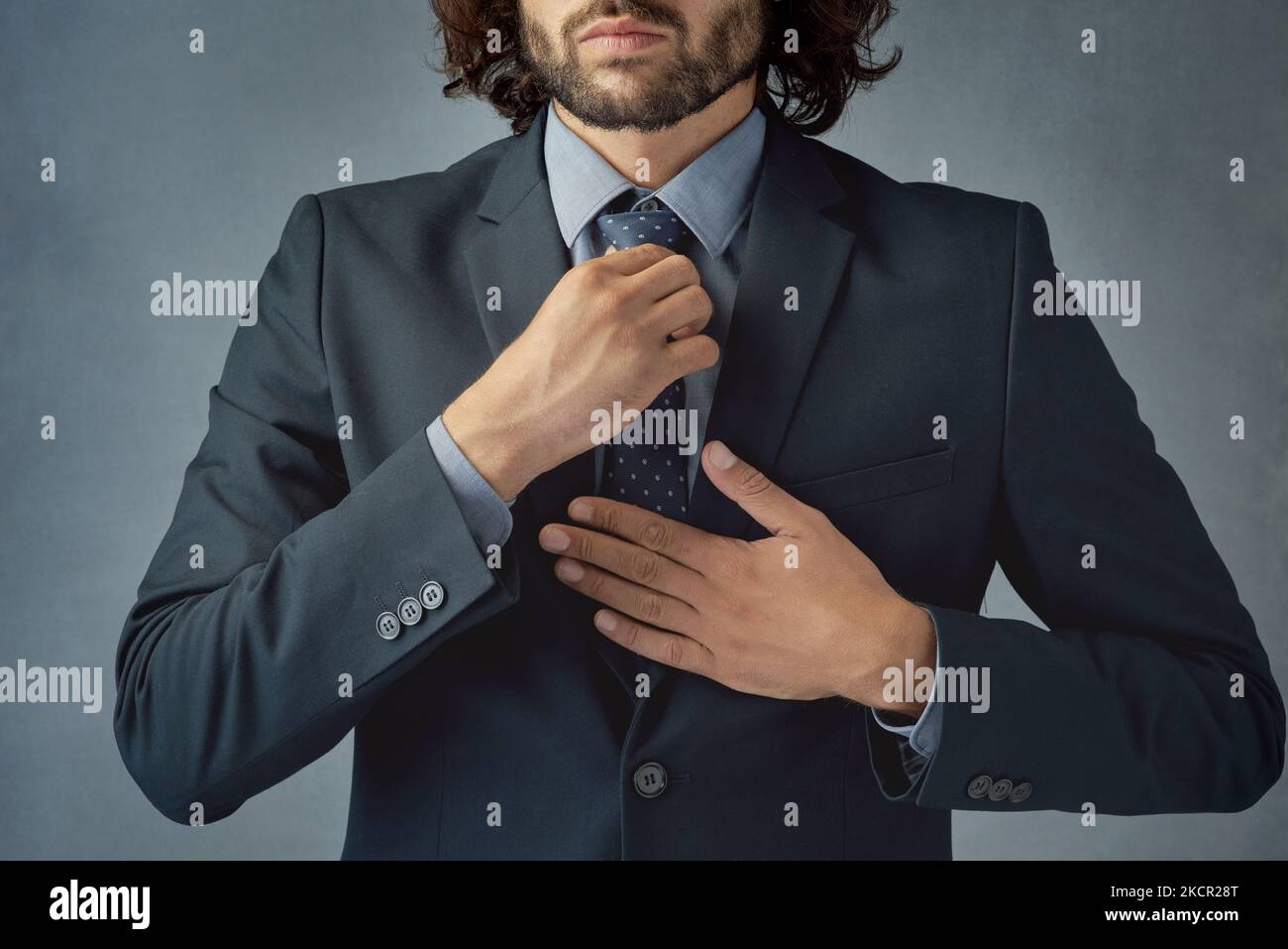 Use your style as a simple and polite introduction. a stylishly dressed ...