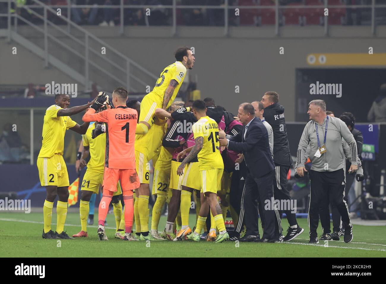 Sebastien Thill of FC Sheriff Tiraspol celebrates with his teammates ...