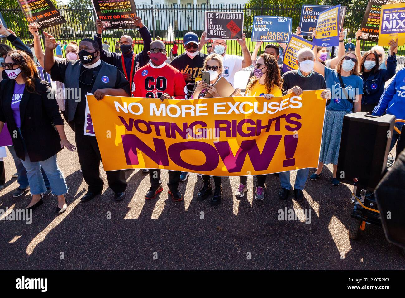 Rev ferrell malone hi-res stock photography and images - Alamy