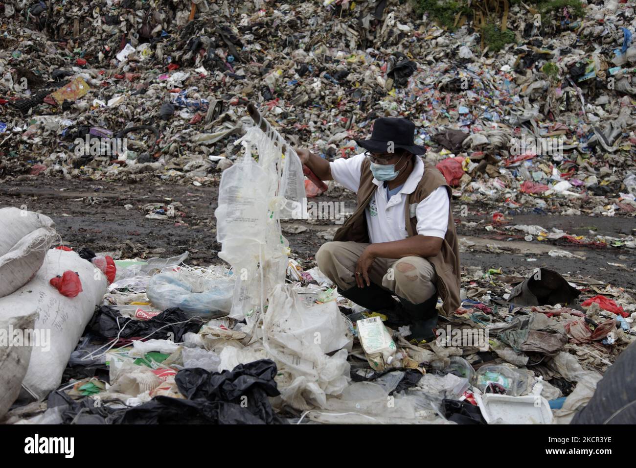 Medical landfill hi-res stock photography and images - Alamy