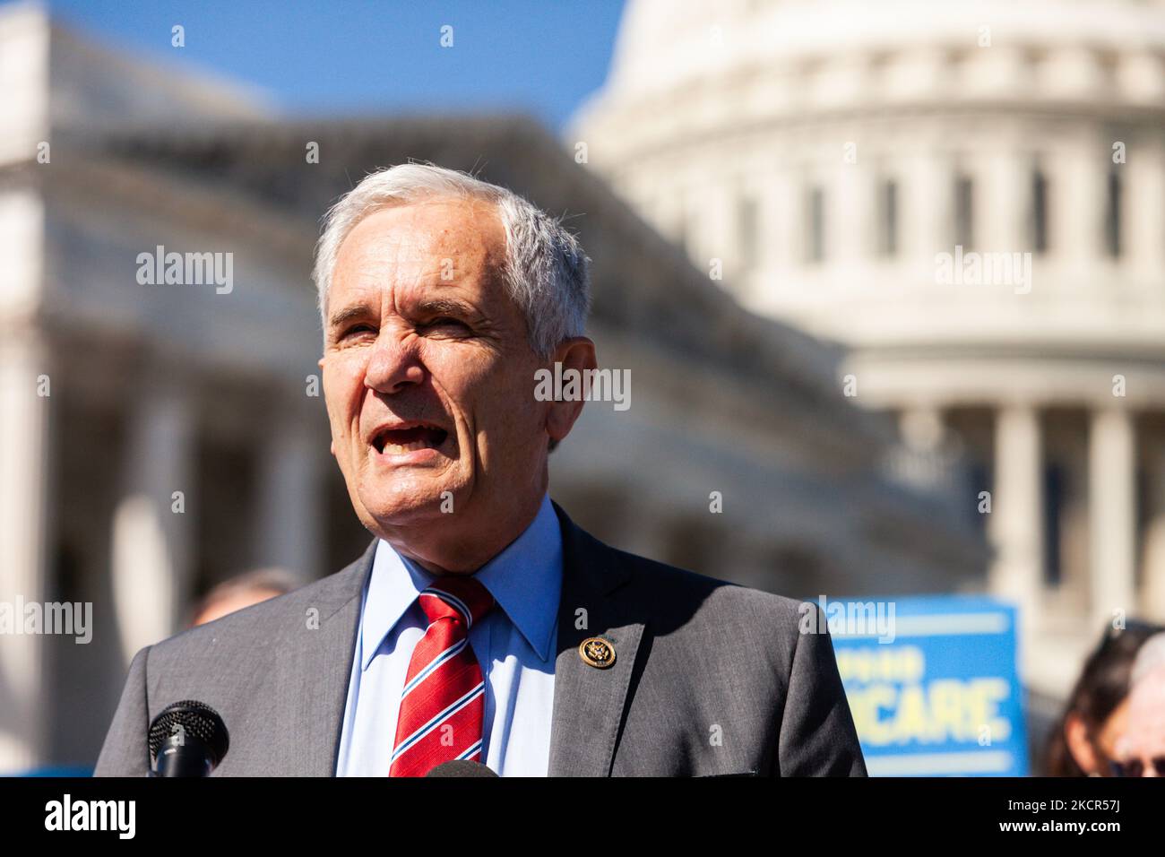 Doggett hi-res stock photography and images - Alamy