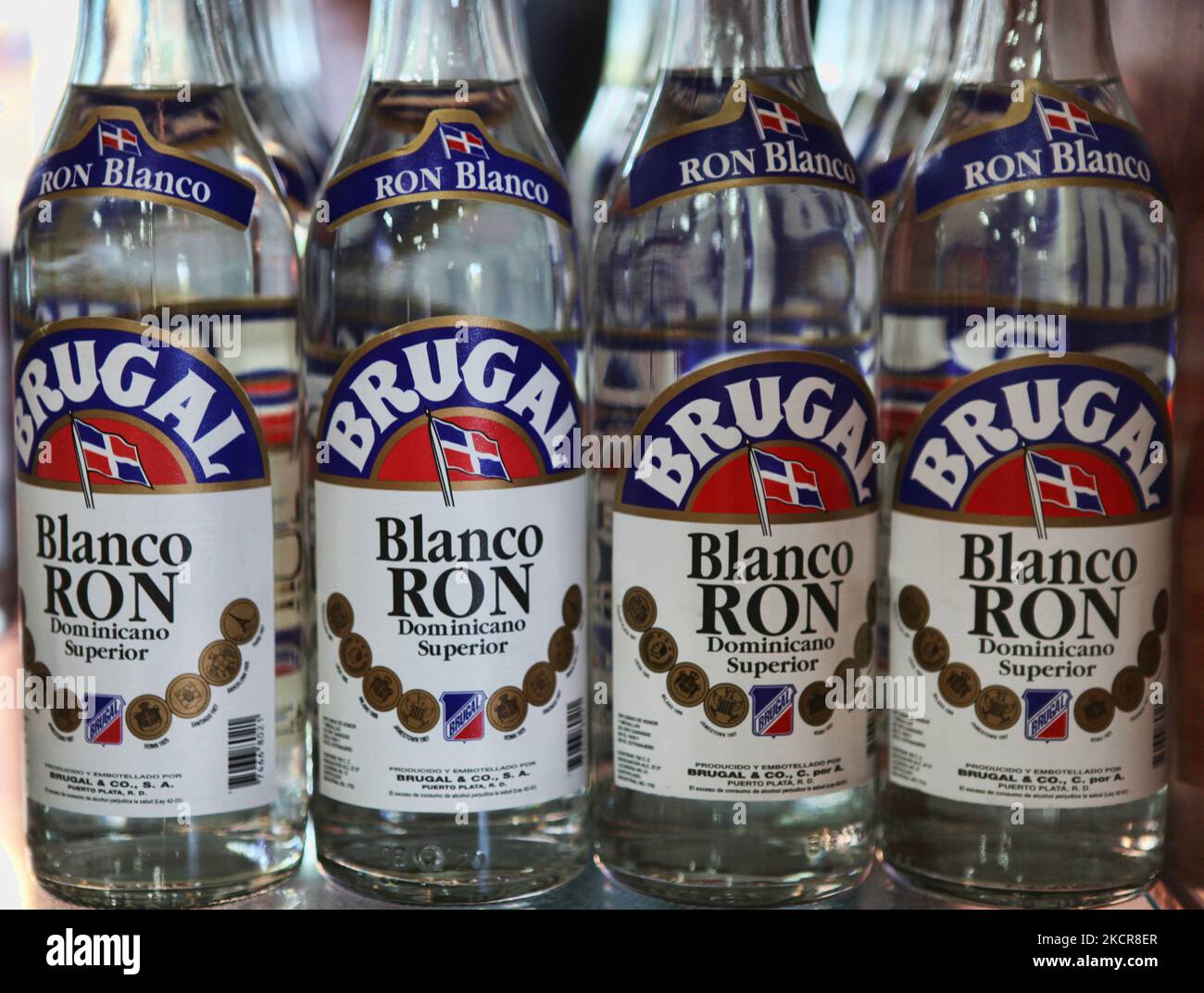 Plata blanco hi-res stock photography and images - Alamy