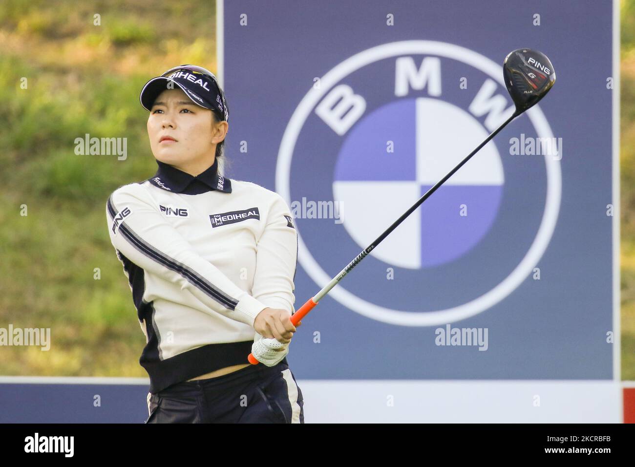 Da yeon lee hi-res stock photography and images - Alamy