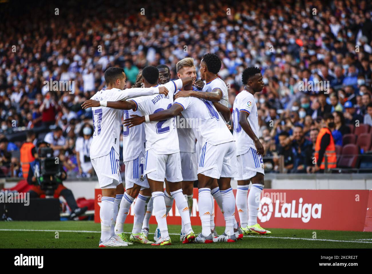 04 David Alaba of Real Madrid celebrates a goal with his team during ...