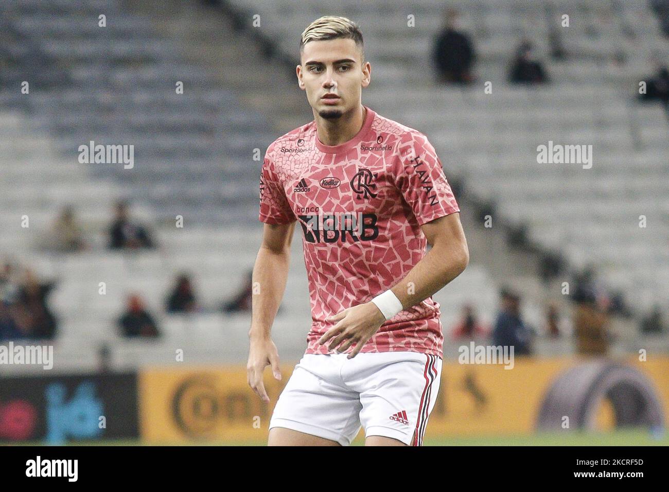 Flamengo player Andreas Pereira warming up before the match against ...