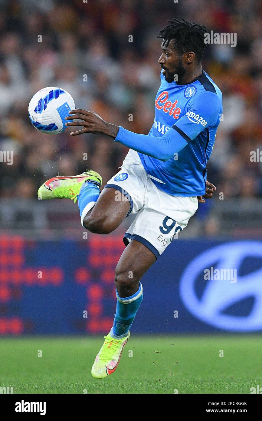 Andre-Frank Zambo Anguissa of SSC Napoli controls the ball during the ...