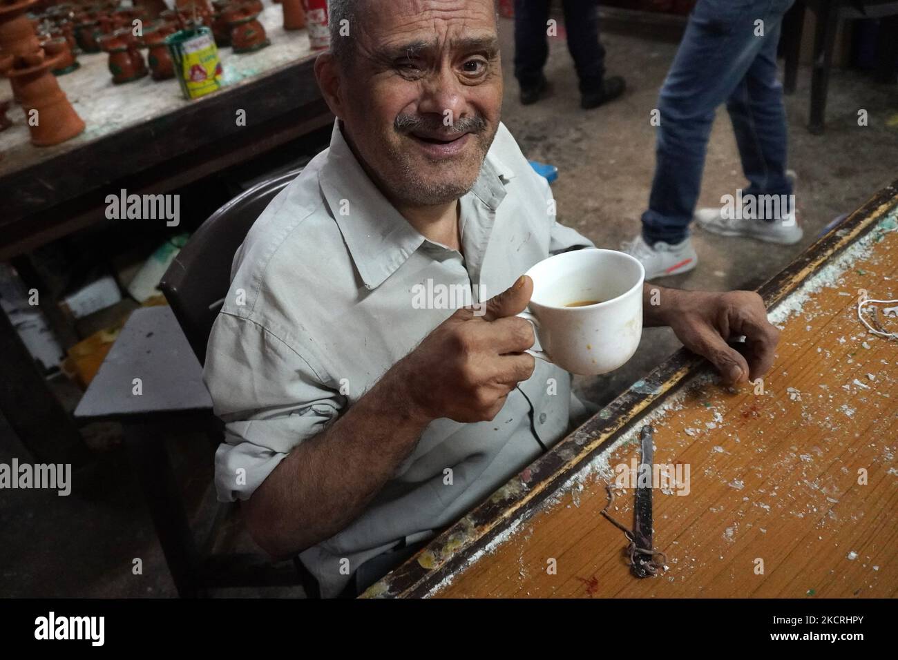 Elderly visually impaired worker hi-res stock photography and images ...