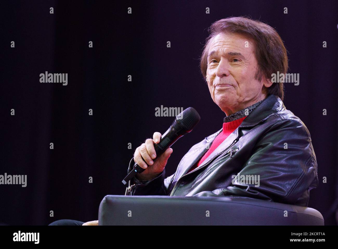 The Spanish singer Raphael during a meeting with fans at 21 Distritos ...