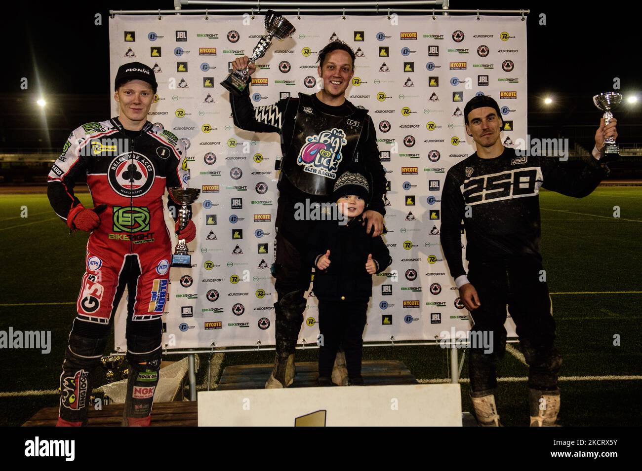 Flat Track Top 3: (l-r): Dan Bewley (351) (2nd), Rob Mear (500) (winner ...