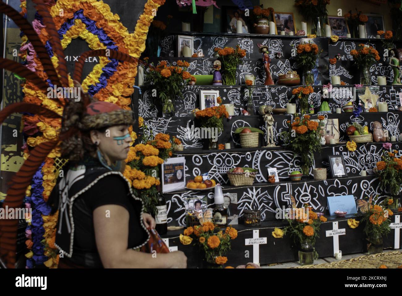 Dios muertos hi-res stock photography and images - Alamy