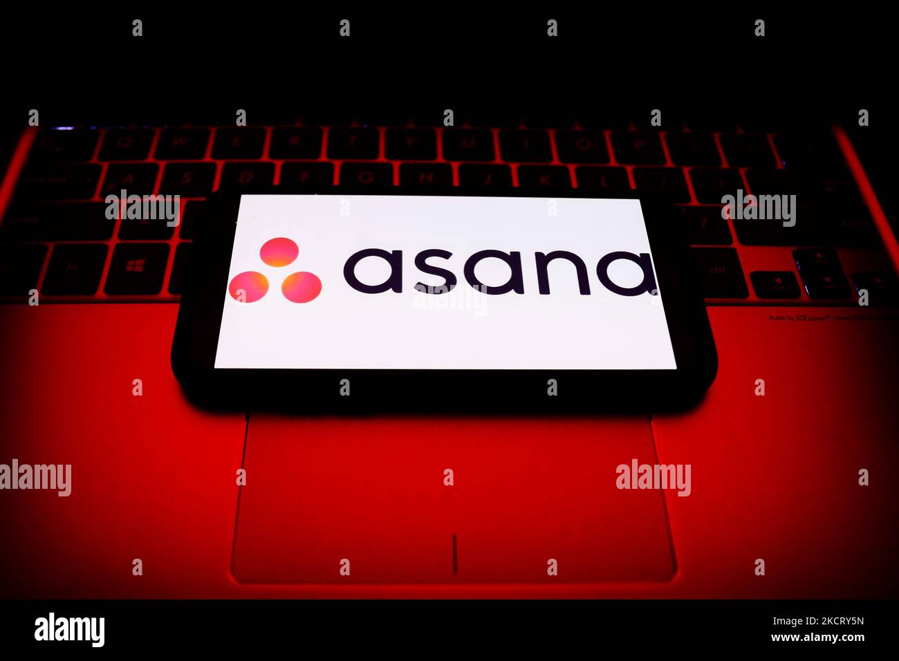 Asana logo hi-res stock photography and images - Alamy
